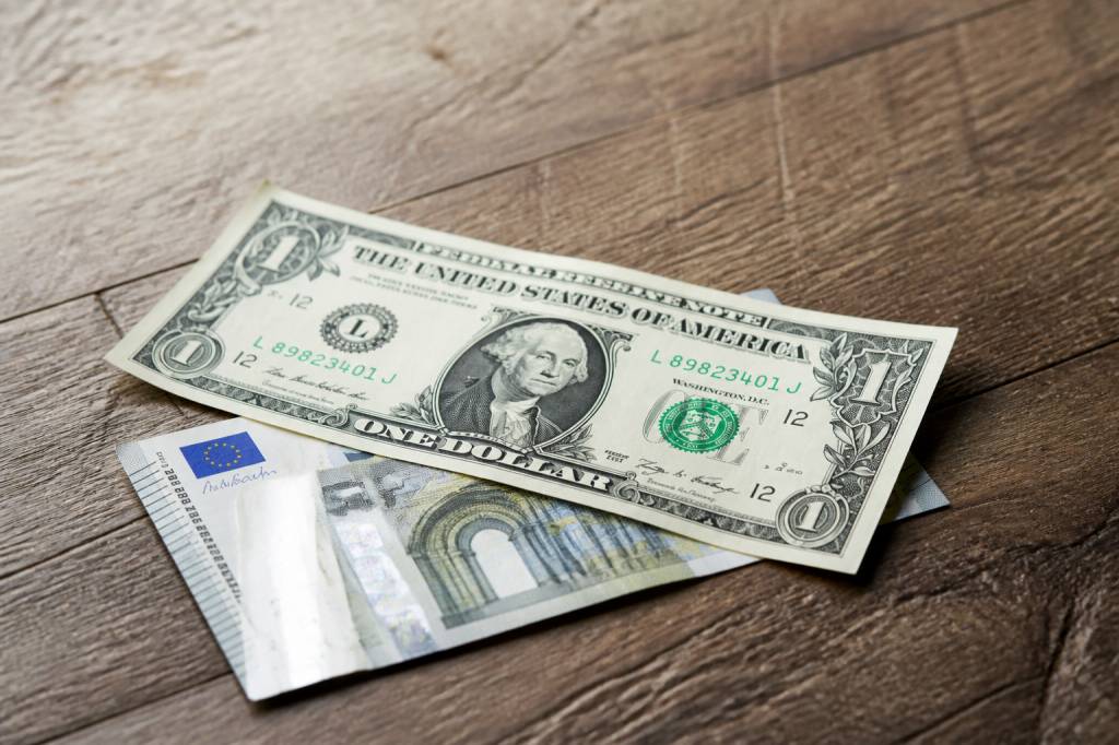1 dollar en euros ça fait combien - Simulateur impots